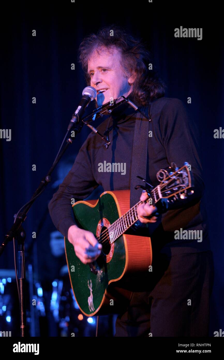 Scottish singer, songwriter and guitarist Donovan, born Donovan Philips ...