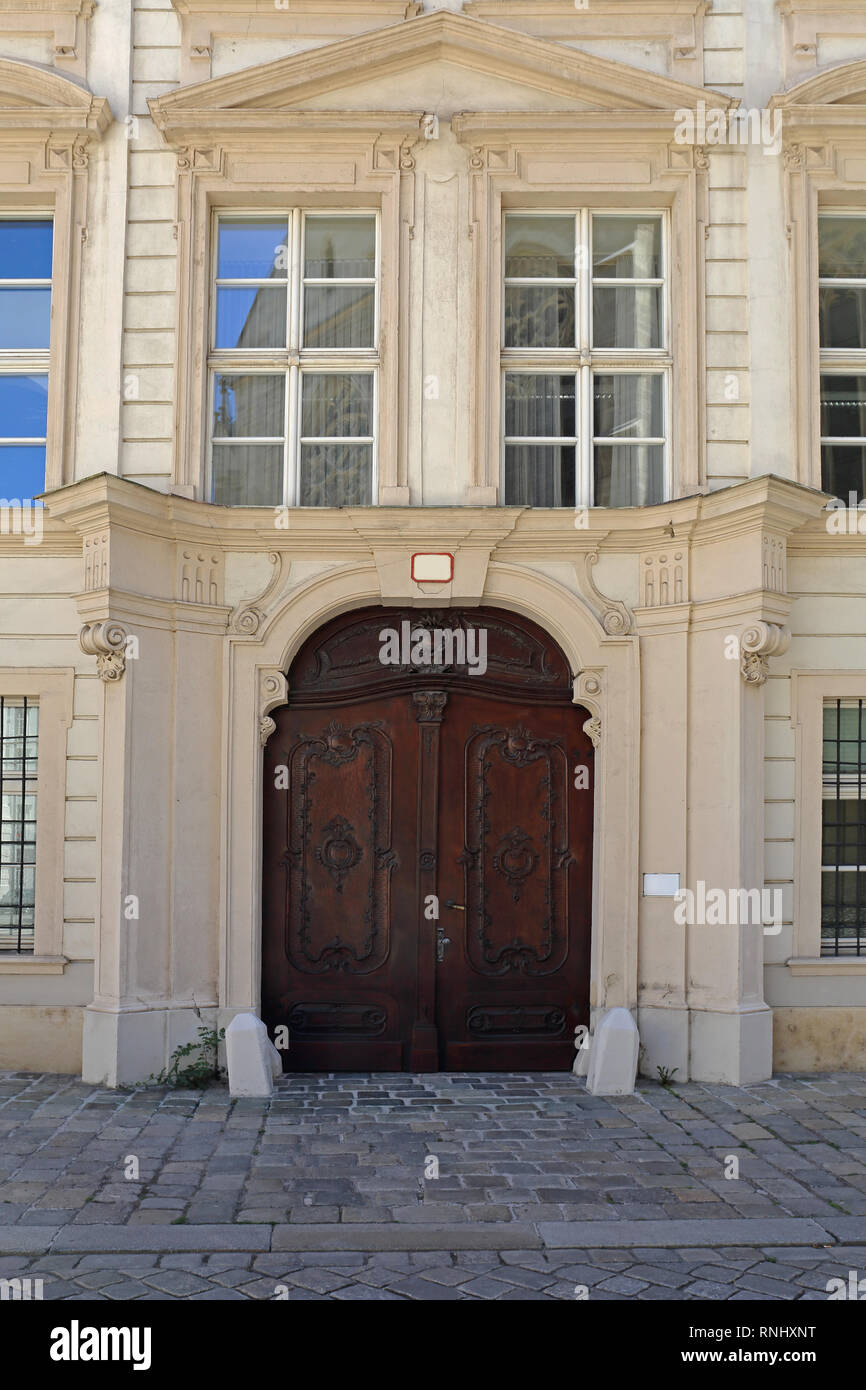 Wooden arch door building entrance vienna hi-res stock photography and ...