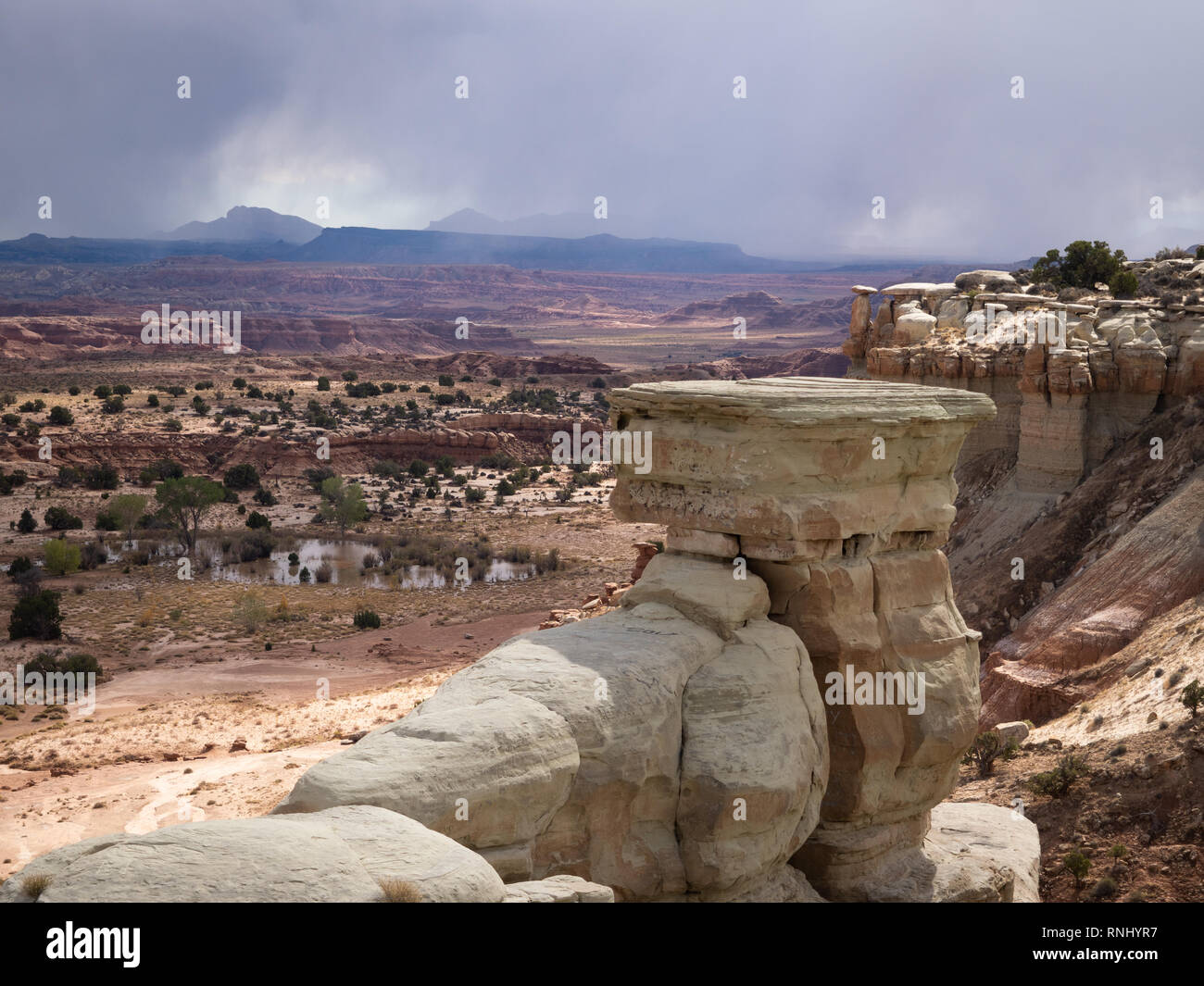 Anticline overlook hi-res stock photography and images - Alamy