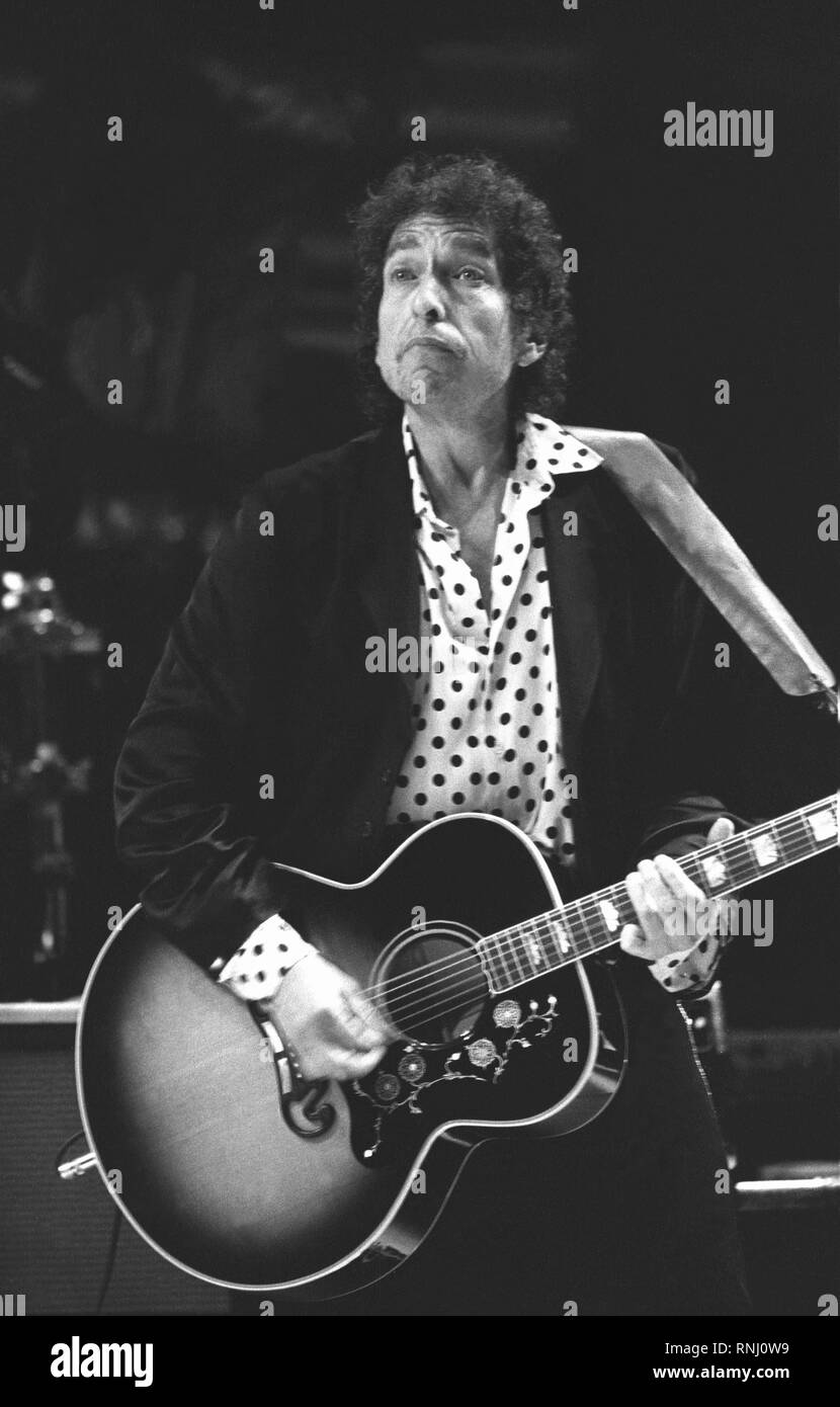 Singer, songwriter, author, poet, and painter, Bob Dylan is shown ...