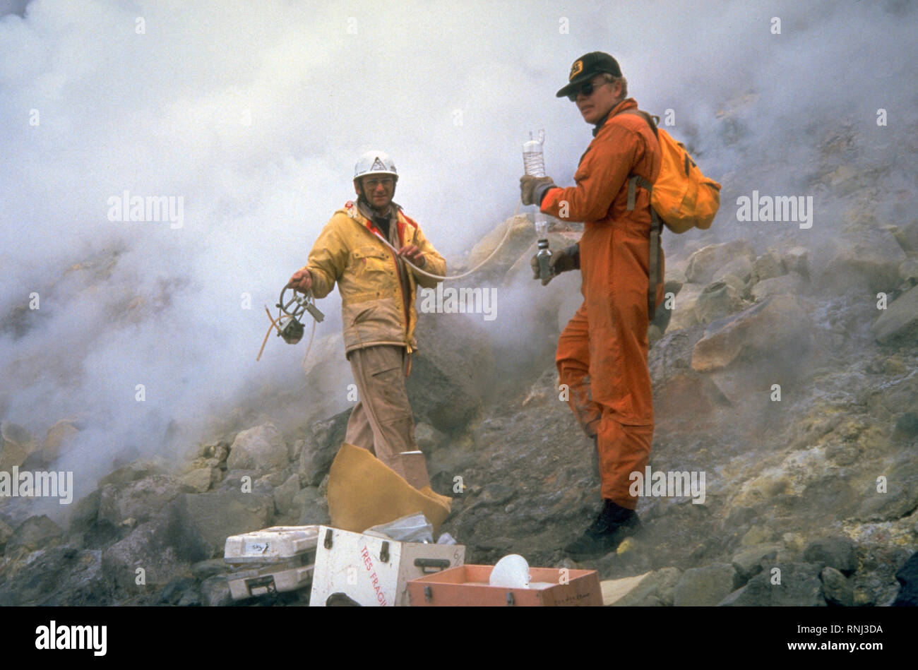 Gas sampling mount st helens dome hi-res stock photography and images ...