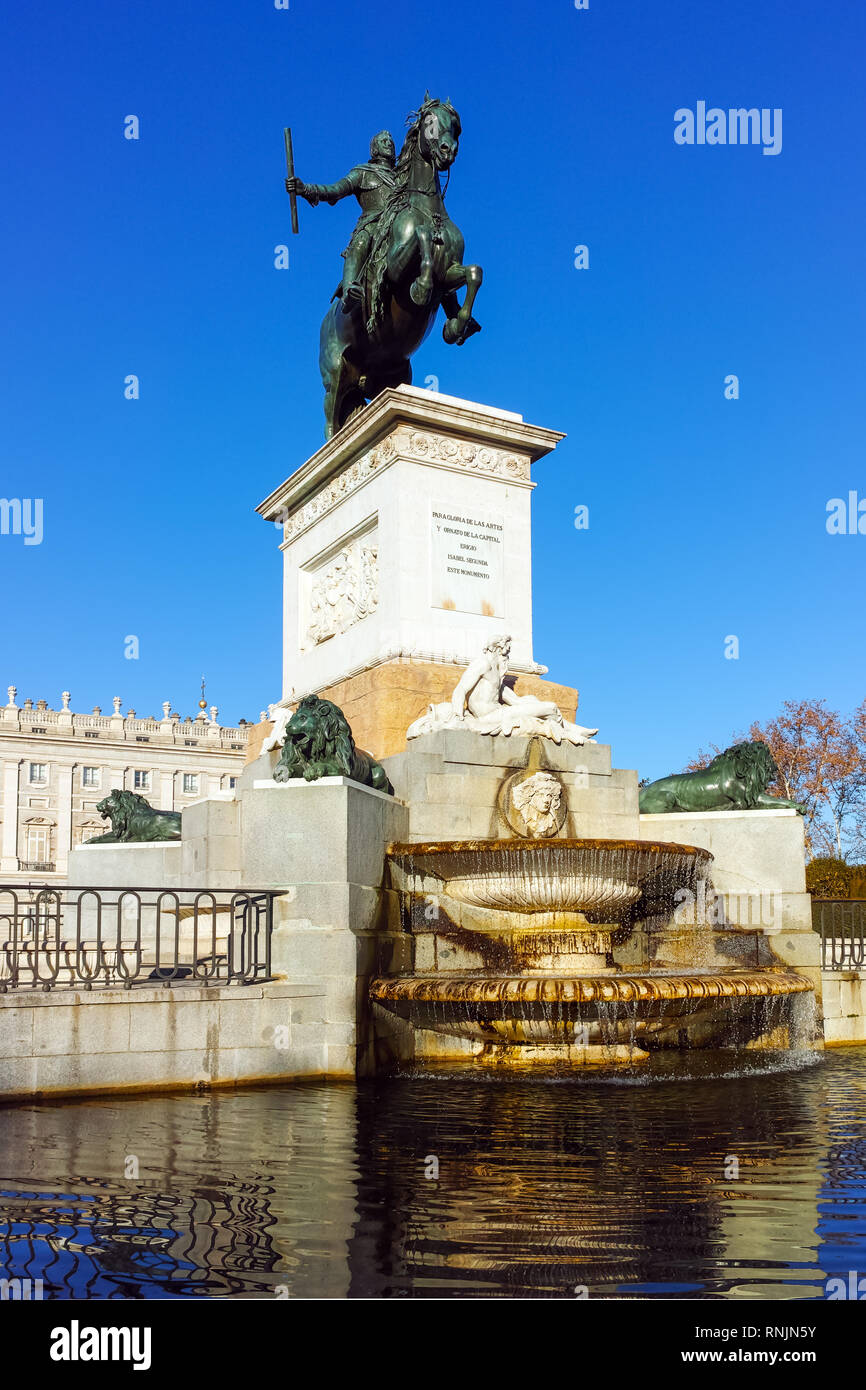 Monument to felipe iv hi-res stock photography and images - Alamy