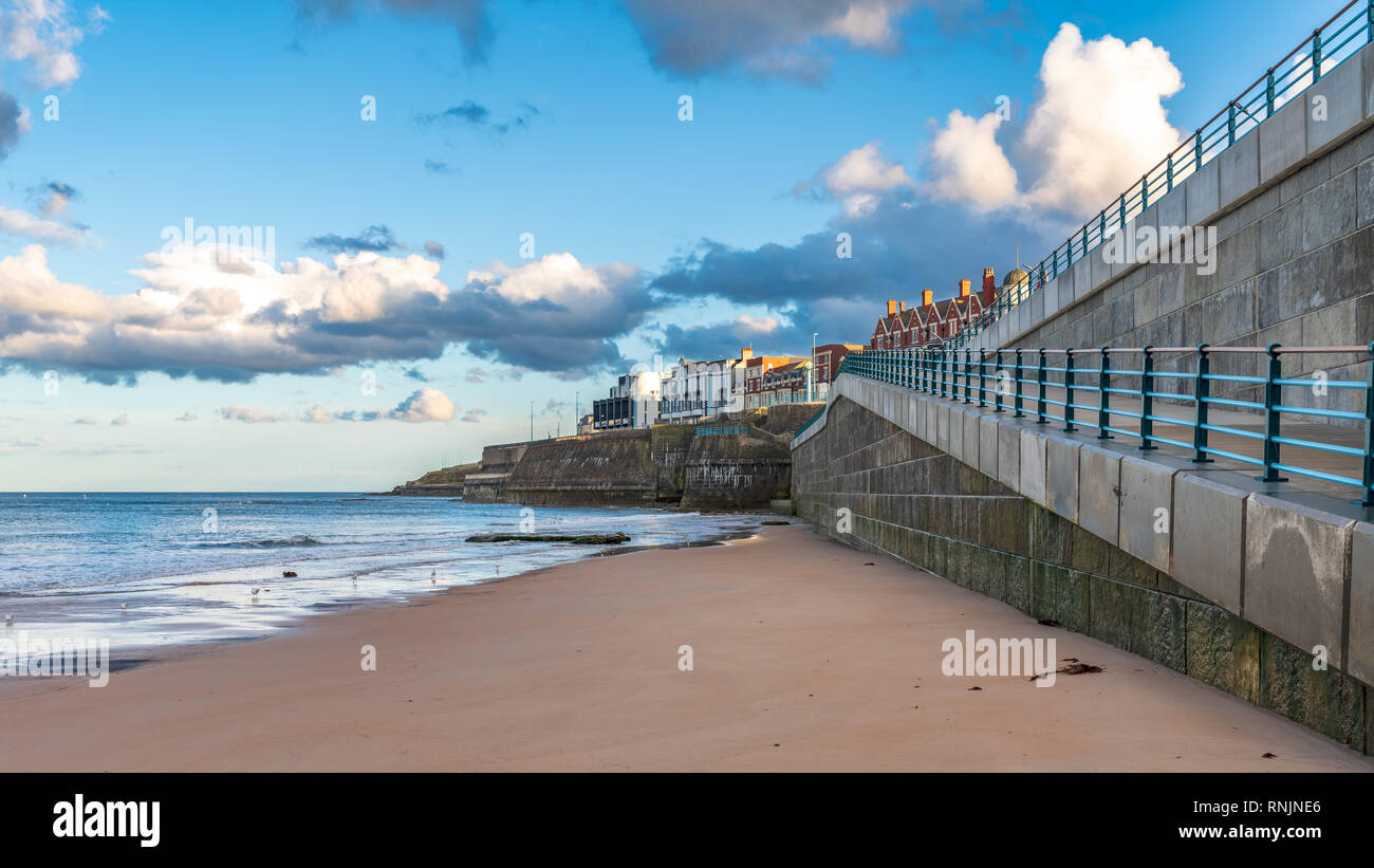 Whitley bay hi-res stock photography and images - Alamy