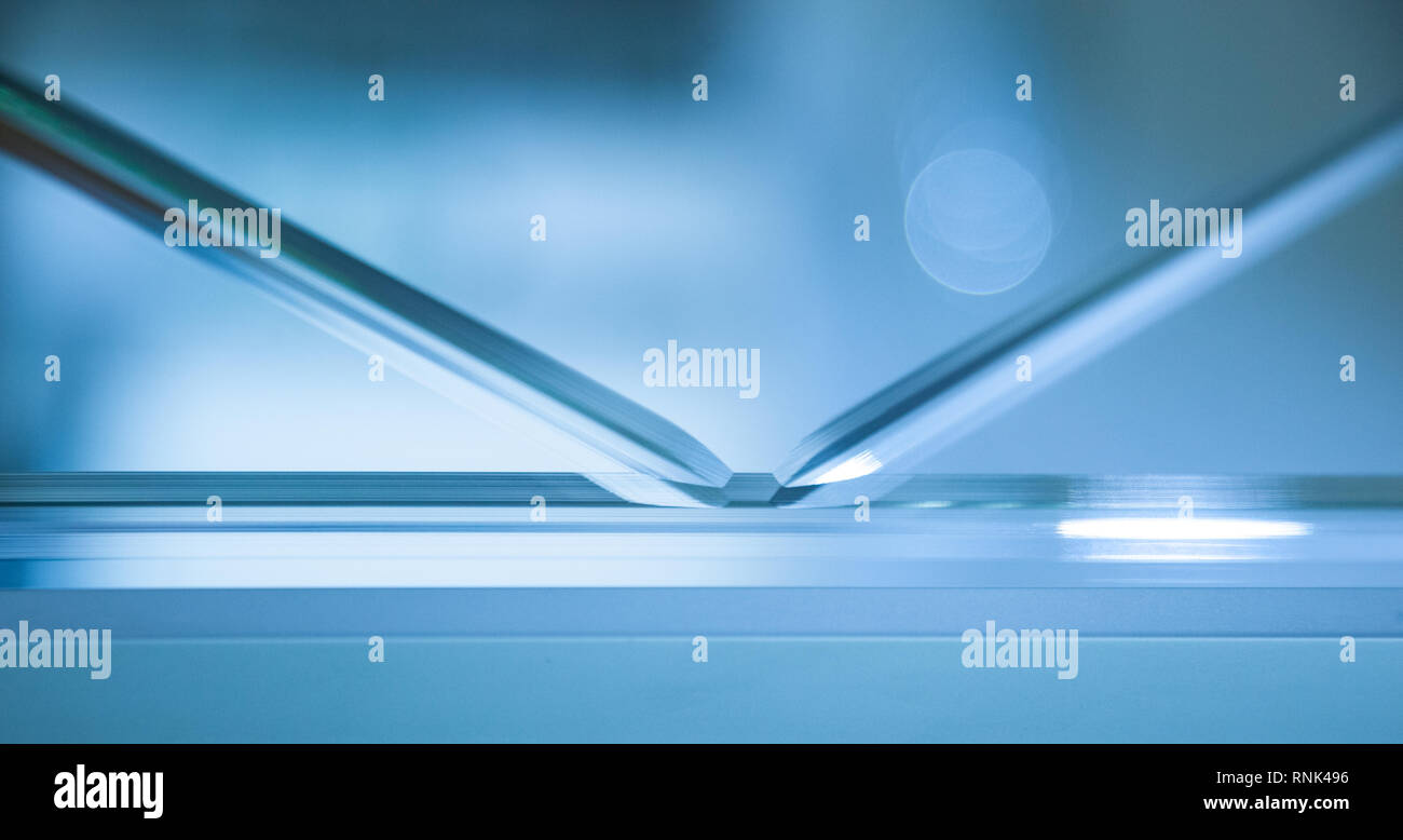 Mirror texture hi-res stock photography and images - Alamy