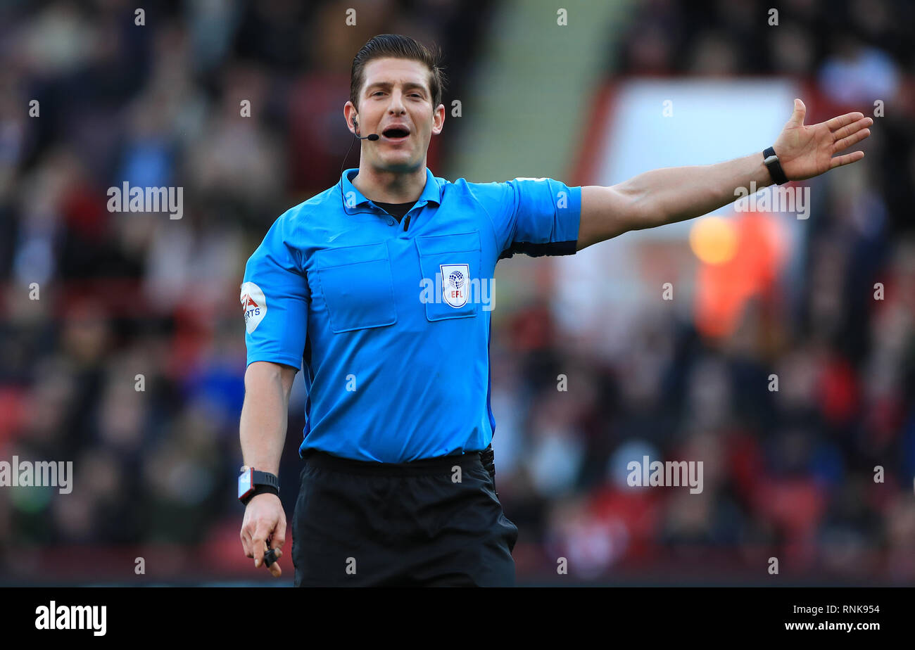 Match referee Robert Jones Stock Photo - Alamy