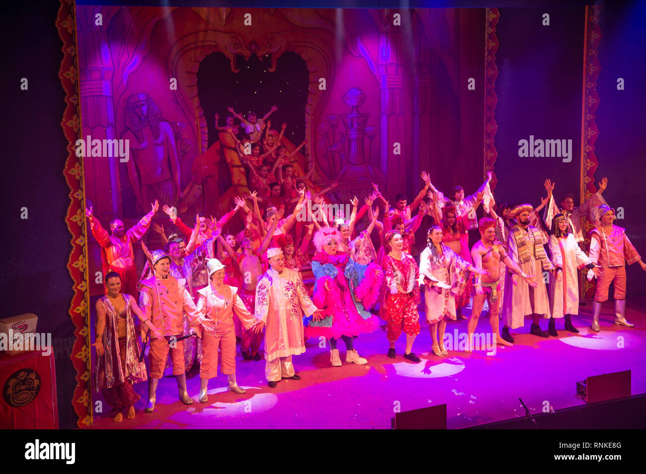 Traditional british pantomime hi-res stock photography and images - Alamy