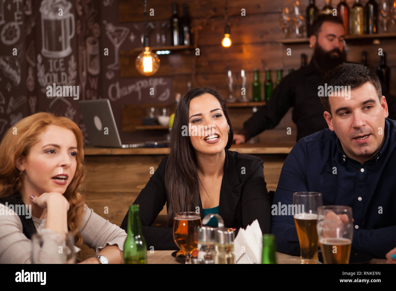 Old friends gathering cafe hi-res stock photography and images - Alamy