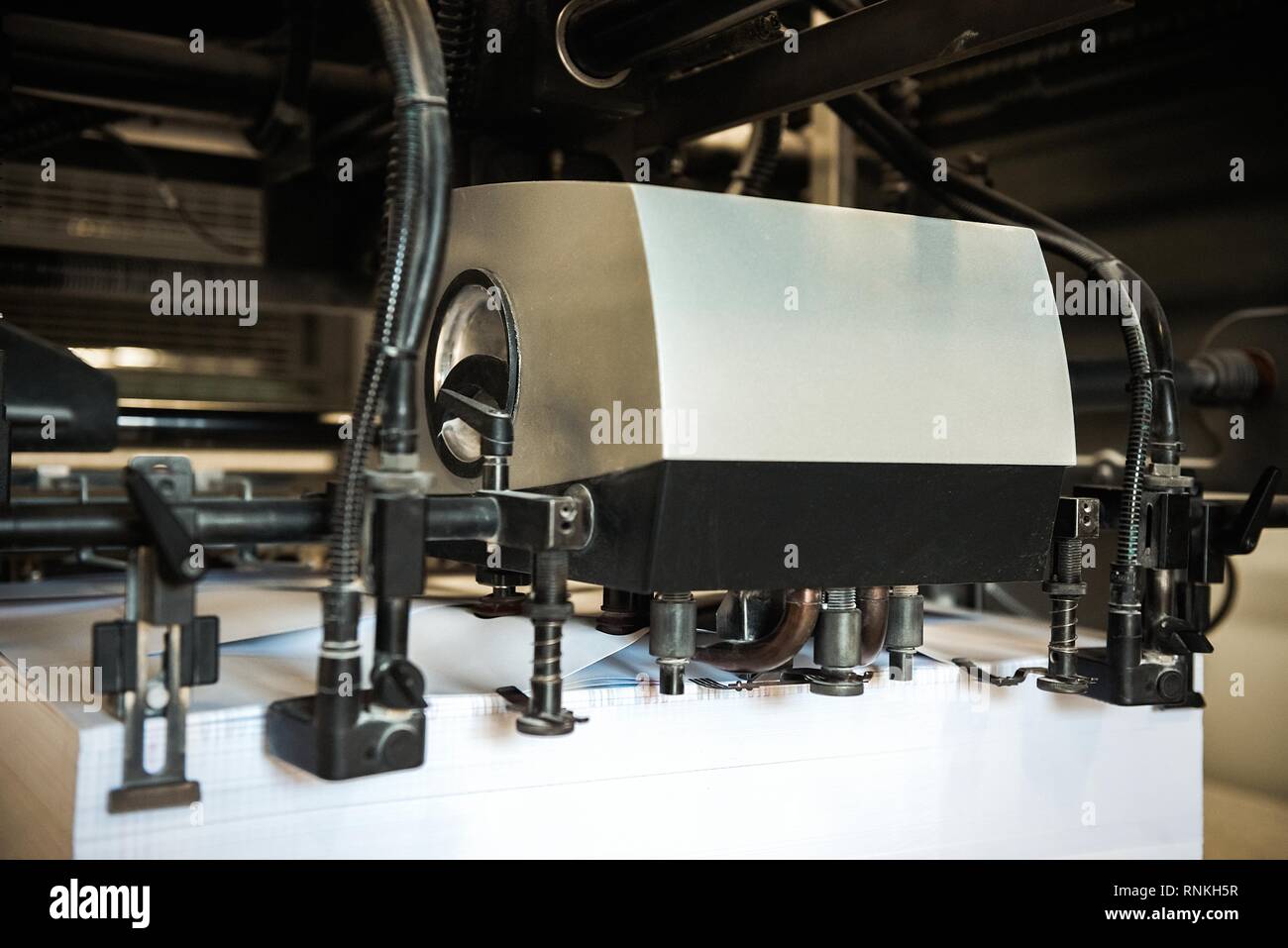 Printing newspaper high speed offset Stock Photo - Alamy