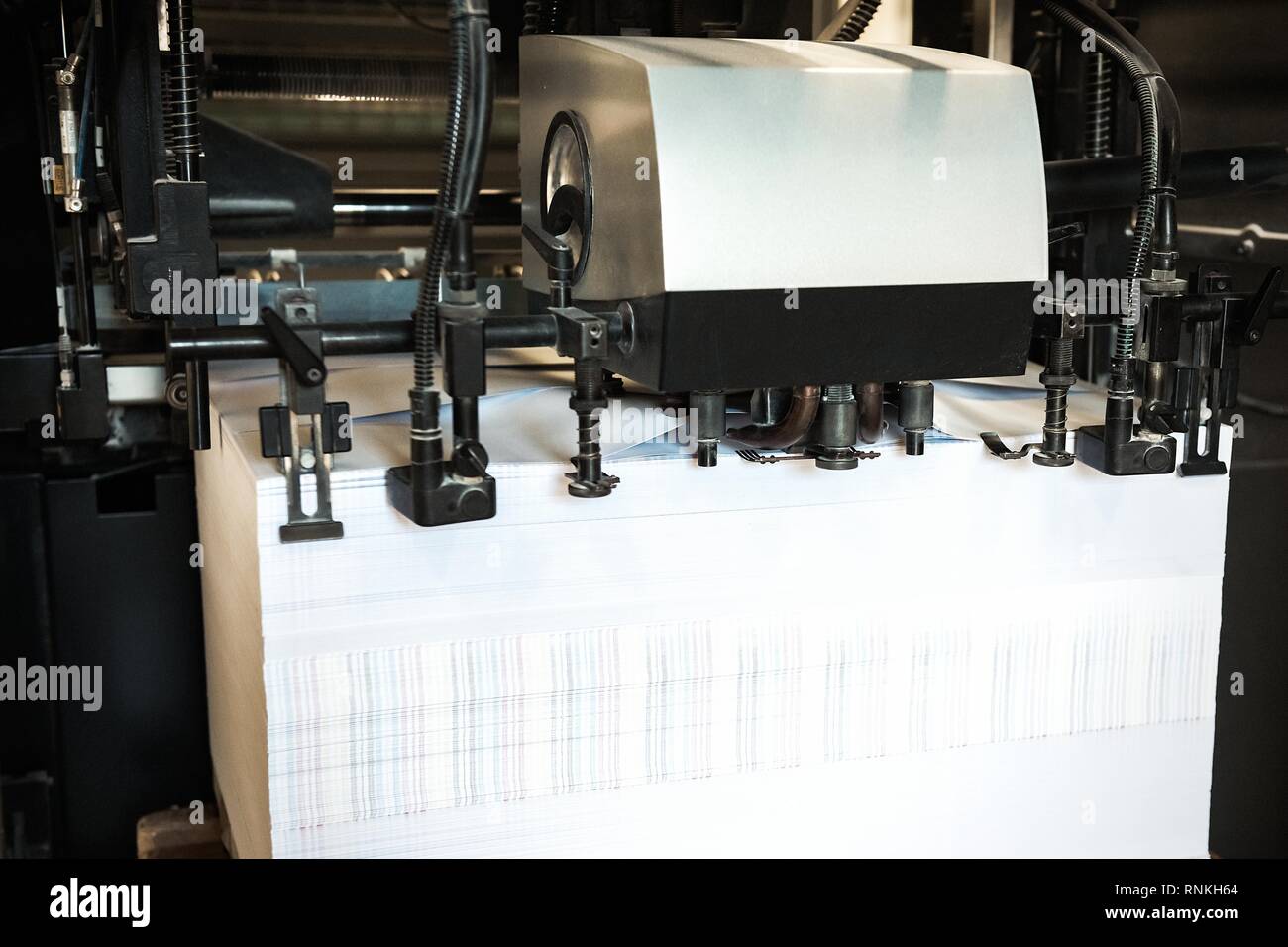 Printing newspaper high speed offset Stock Photo - Alamy