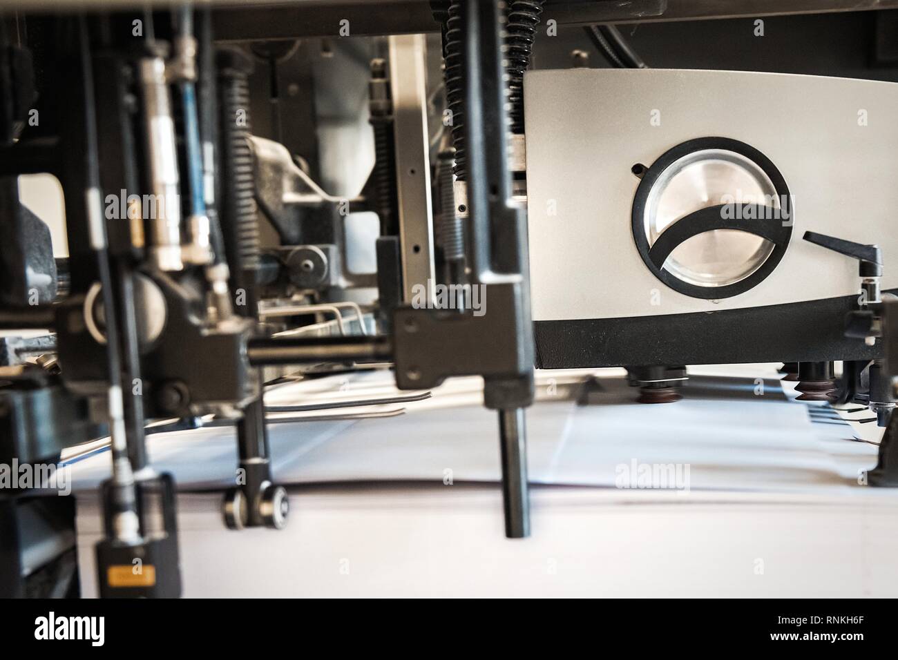 Printing newspaper high speed offset Stock Photo - Alamy