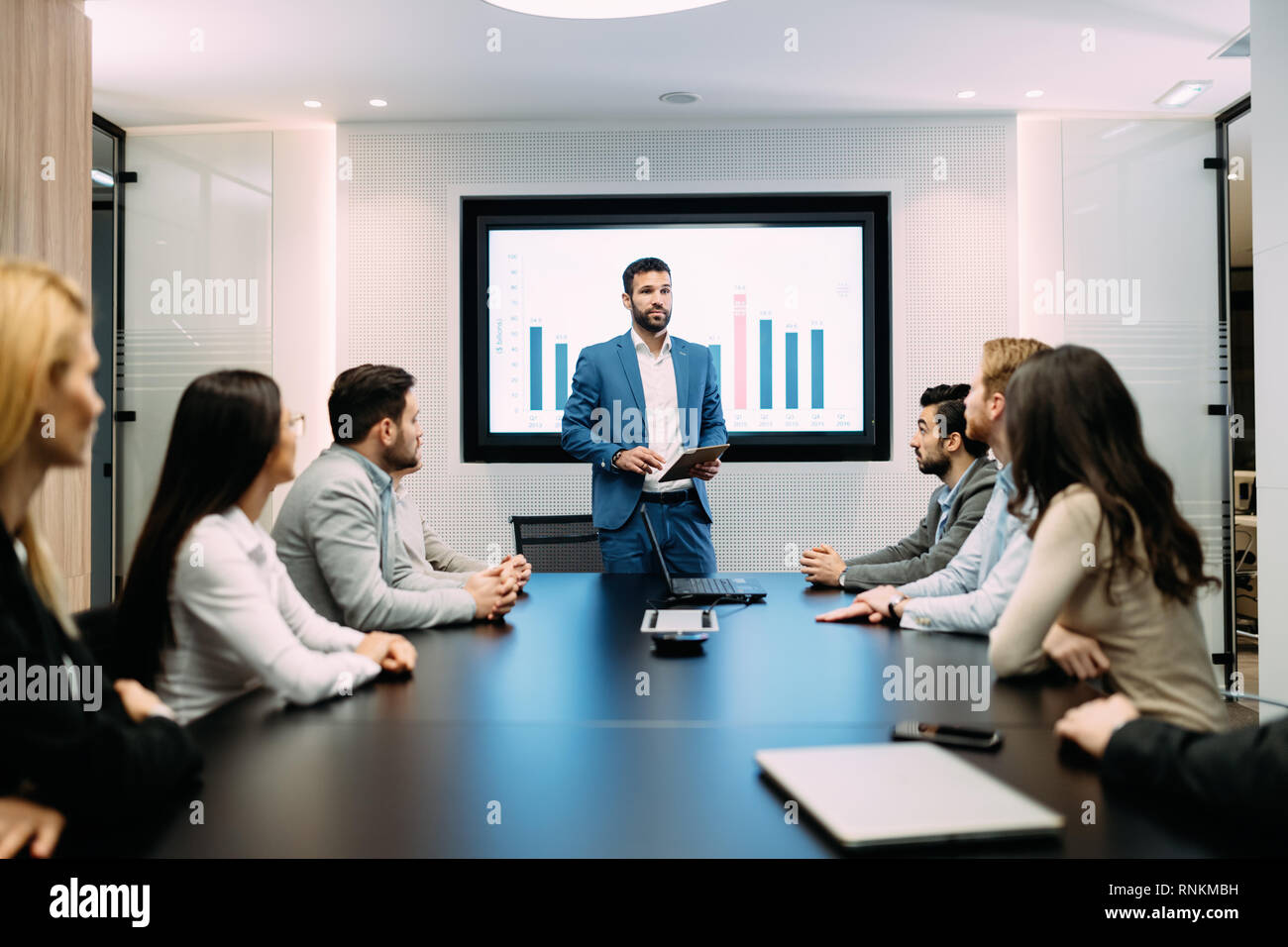 Businessman business office room hi-res stock photography and images ...