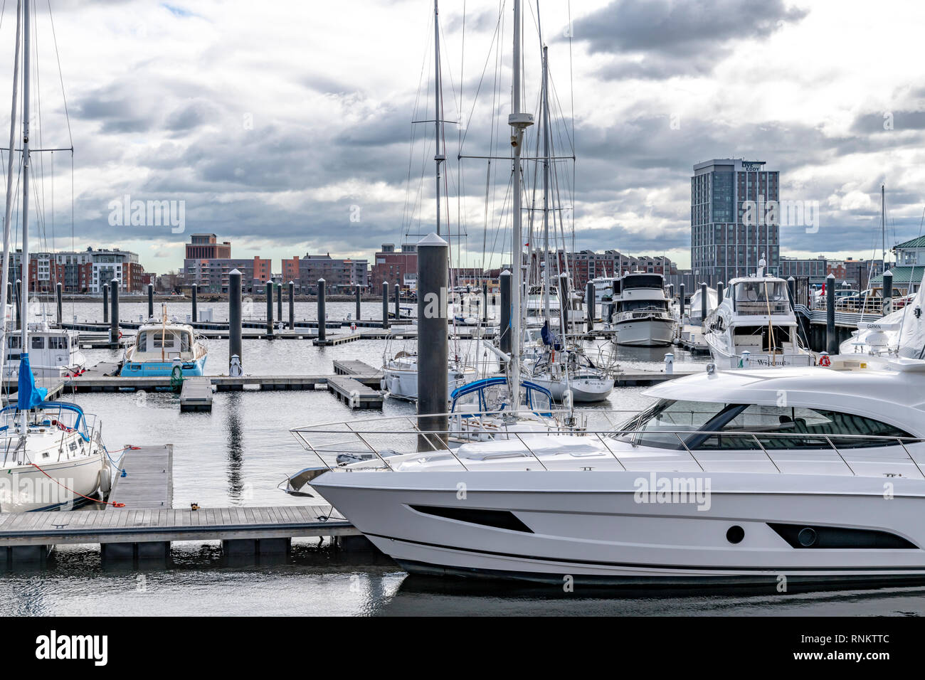 Boston naval shipyard hi-res stock photography and images - Alamy