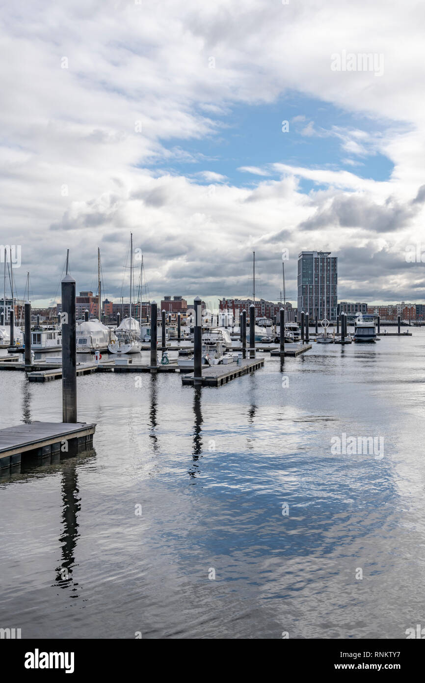 Boston naval shipyard hi-res stock photography and images - Alamy