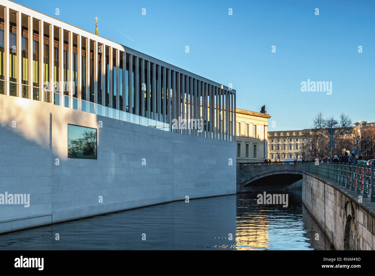 The James Simon Gallery – new visitor centre on Museum Island designed ...