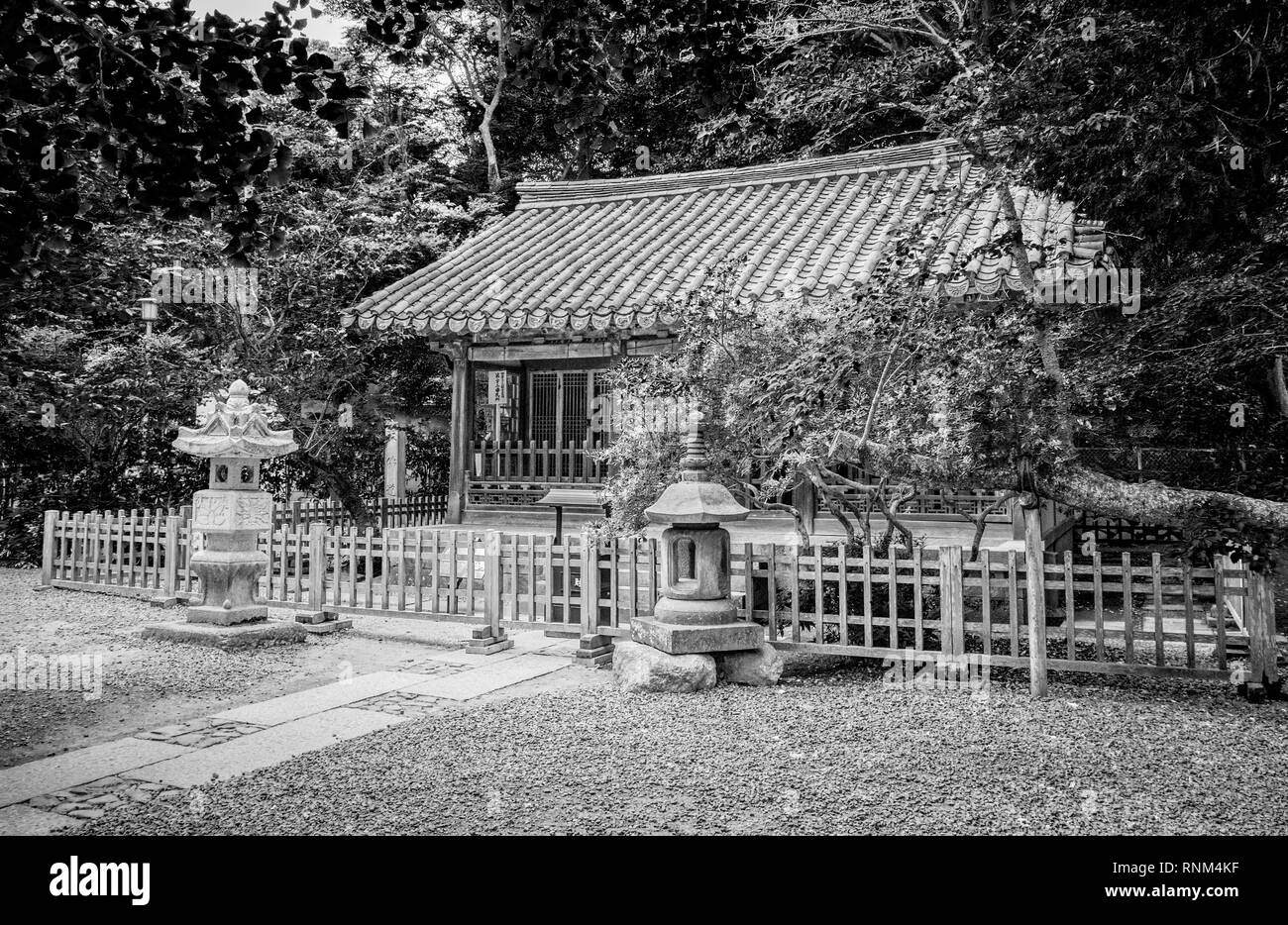 Famous japanese temple Black and White Stock Photos & Images - Alamy