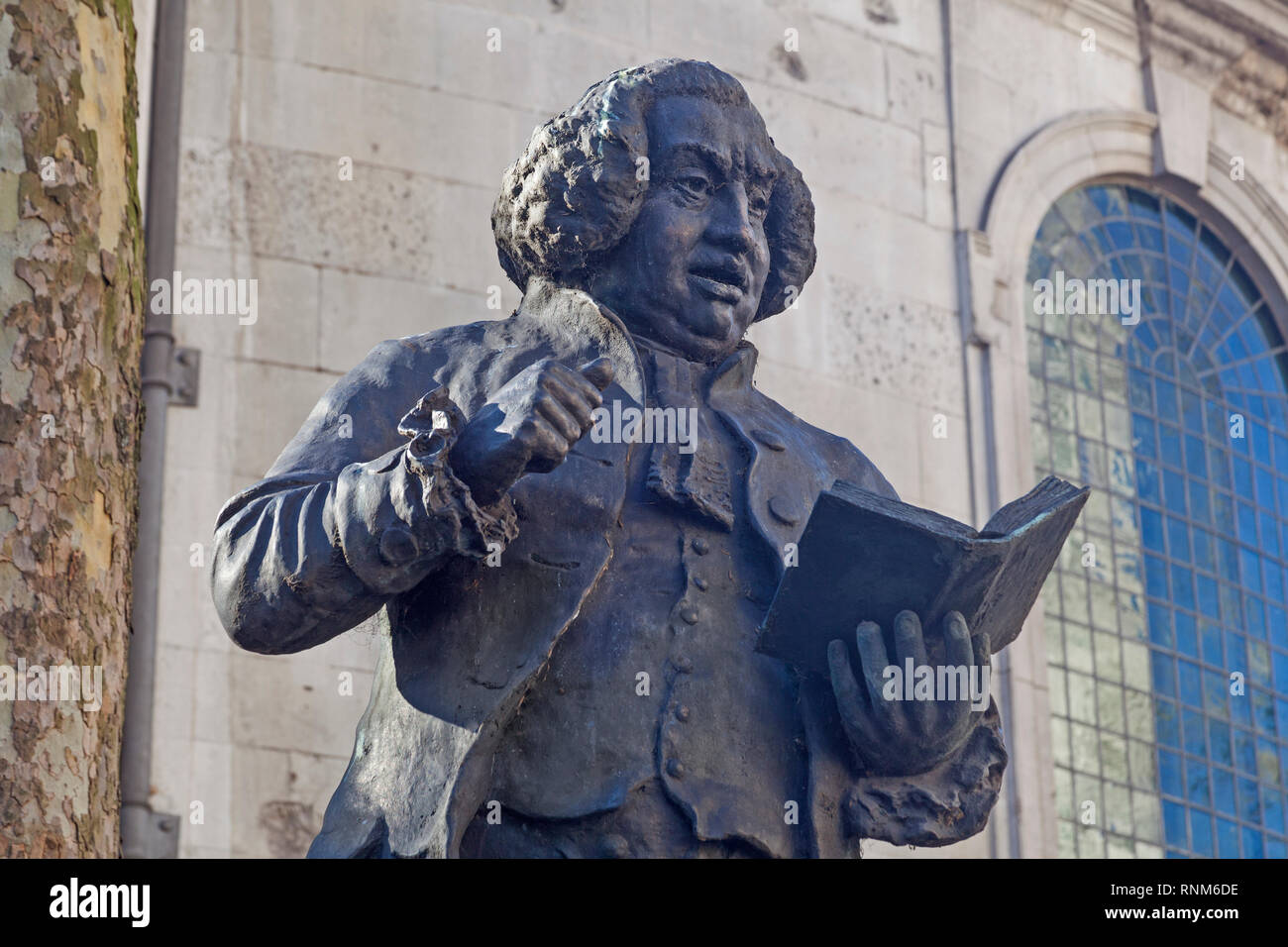 London, The Strand. A bronze statue of Dr Johnson, based on Sir Joshua ...