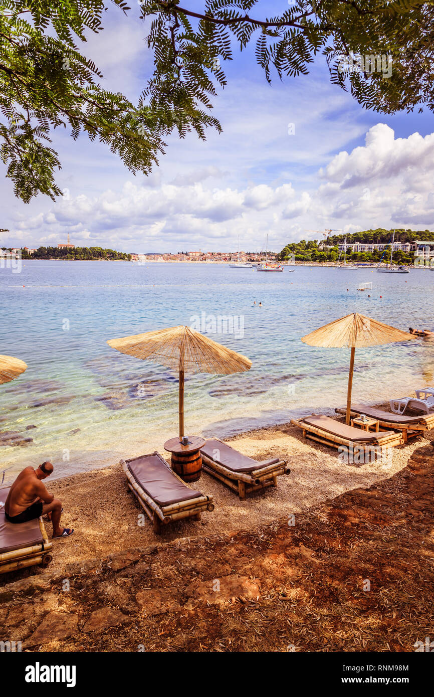 Lone bay beach croatia hi-res stock photography and images - Alamy