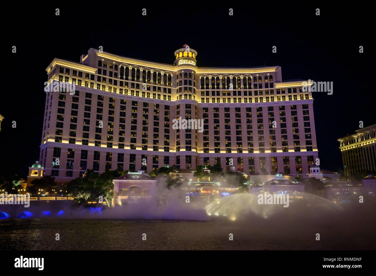 Bellagio Hotel and Casino at night, night shot, luxury hotel, The Strip ...