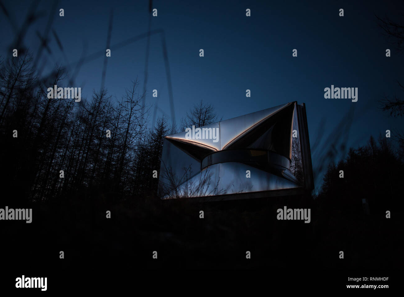 Kielder water sculpture hi-res stock photography and images - Alamy