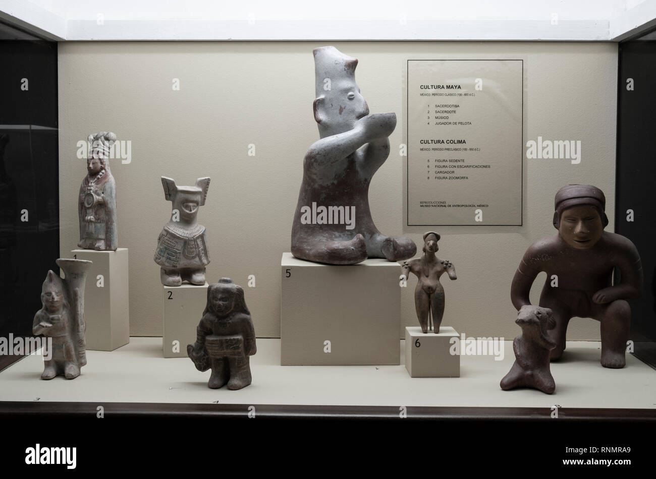 Maya and Colima culture ceramic figures. Mexico Stock Photo - Alamy