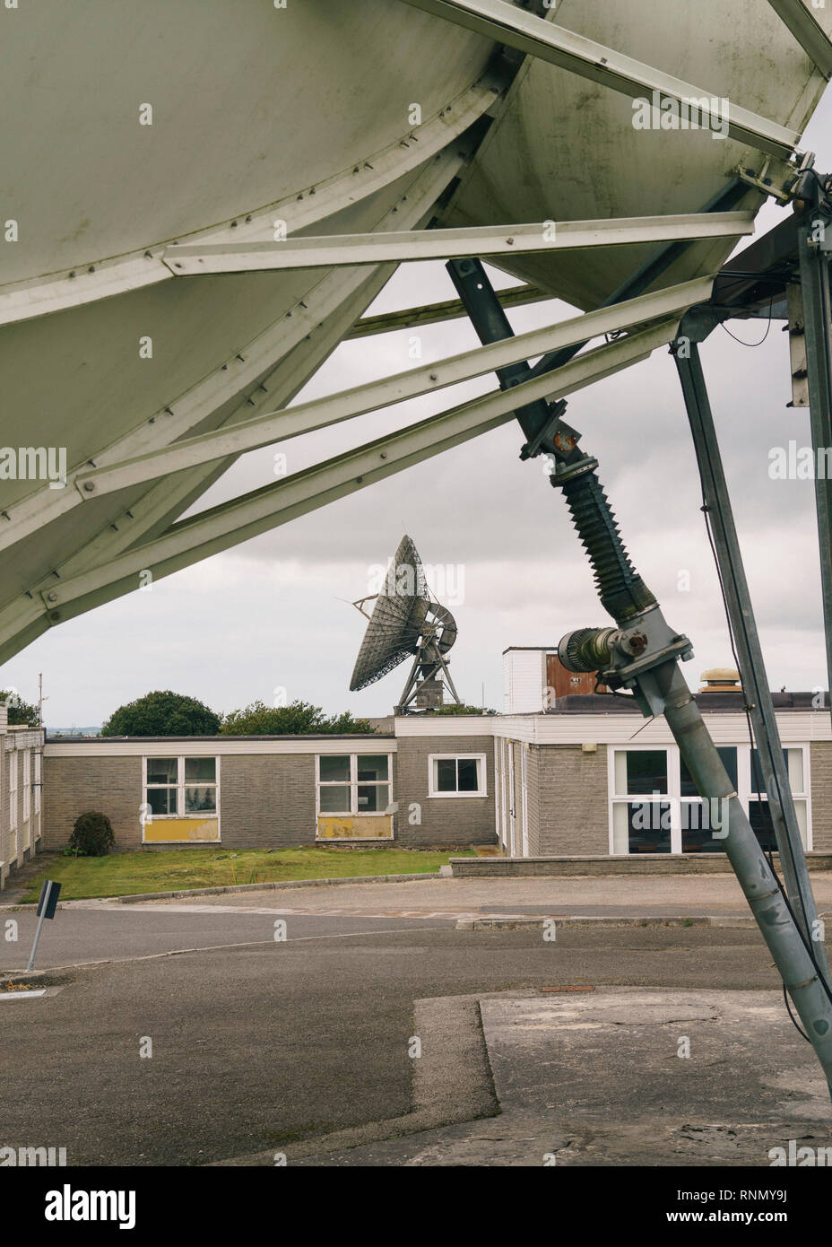 Largest satellite goonhilly earth station hi-res stock photography and ...