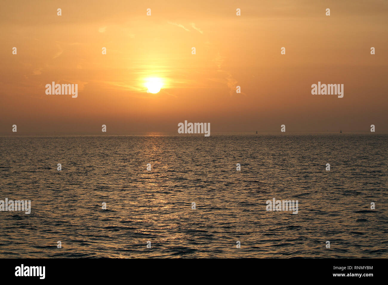 How sun rise hi-res stock photography and images - Alamy