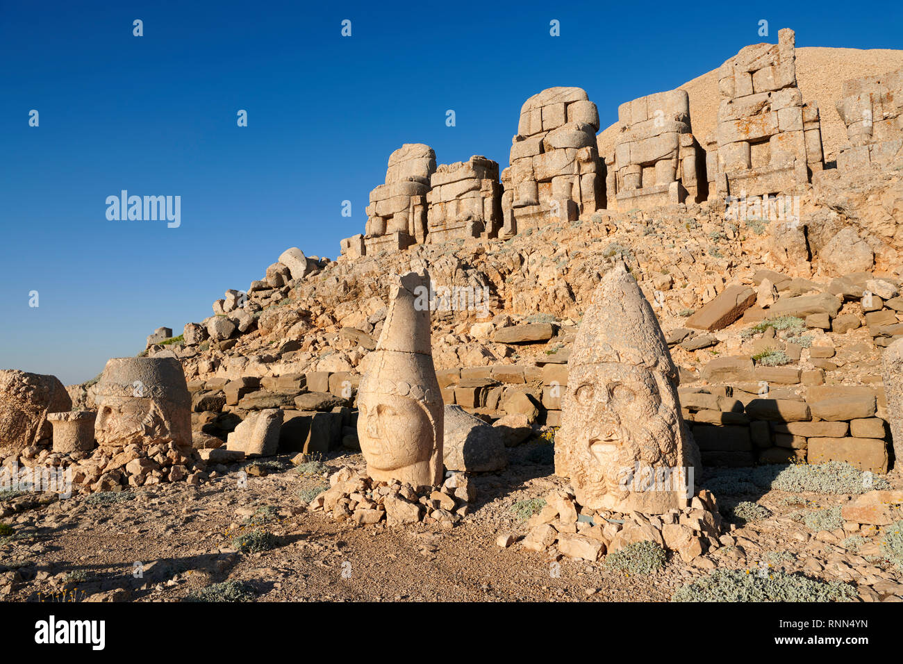 Statue heads, from right, Herekles, Apollo & Zeus, with headless seated ...