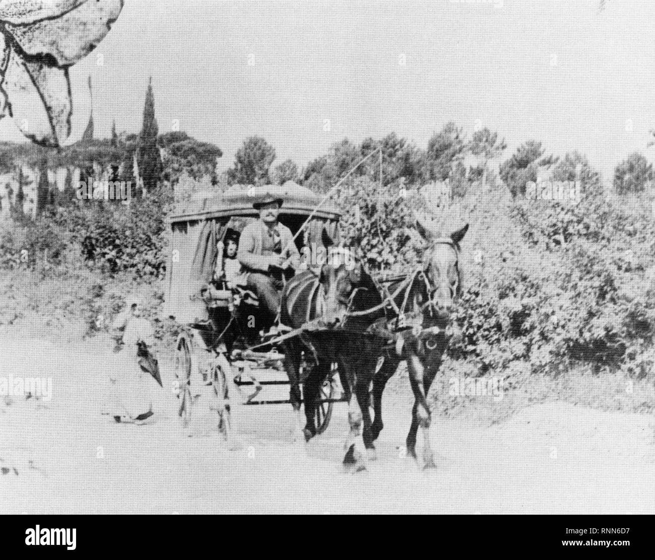 Carrozza hi-res stock photography and images - Alamy