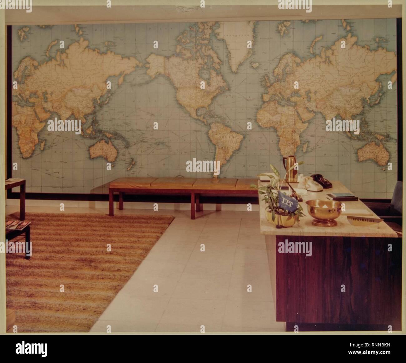 Cartographic publishing hi-res stock photography and images - Alamy