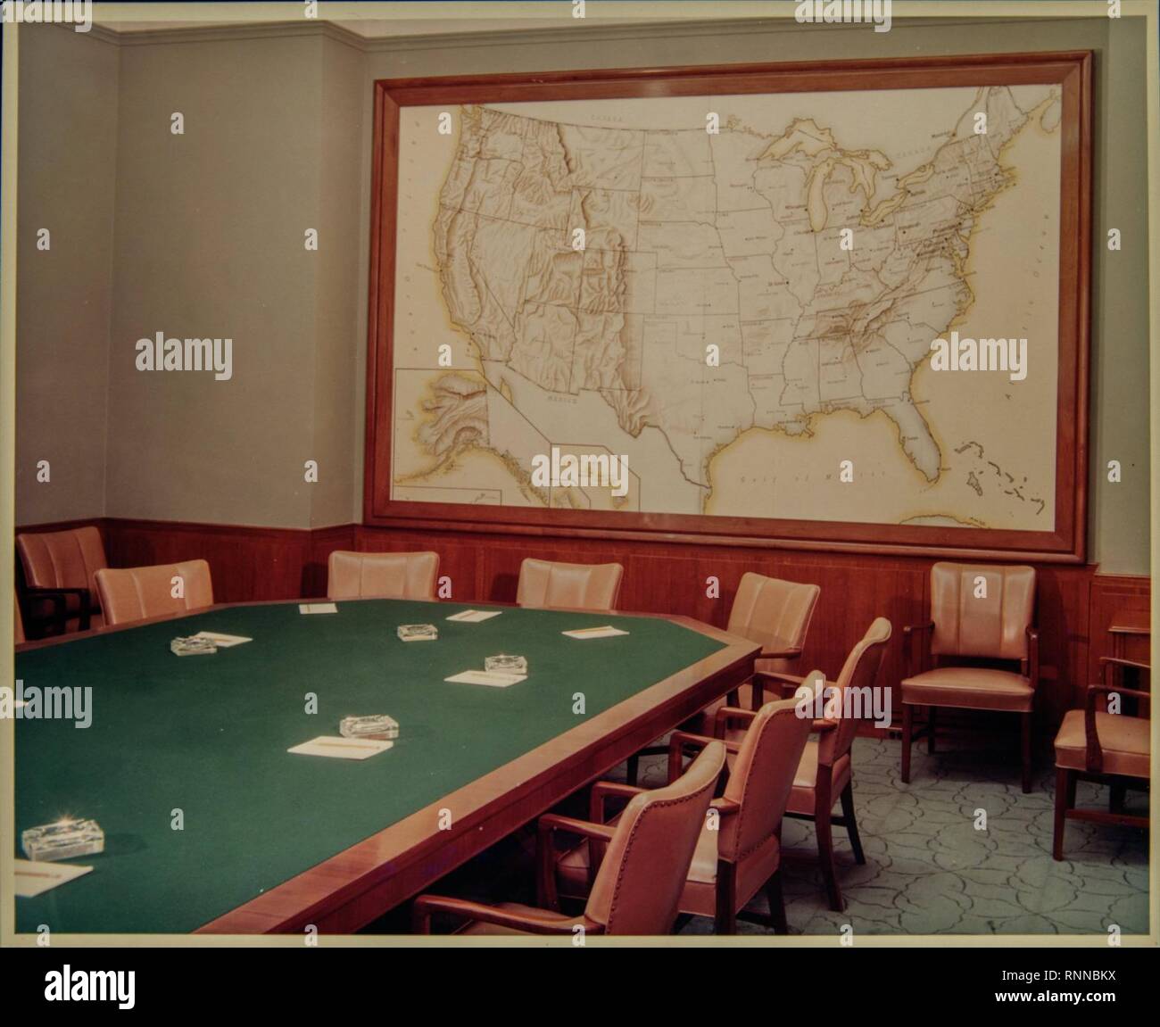 Hand colored maps hi-res stock photography and images - Alamy