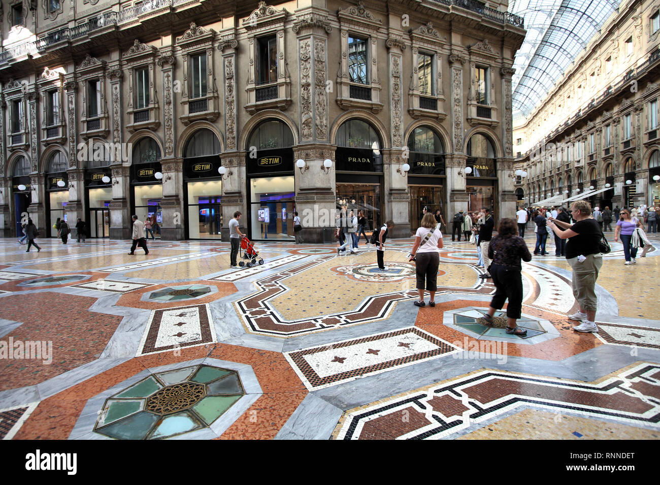MILAN - OCTOBER 6: Vittorio Emmanuele II shopping gallery on October 6 ...