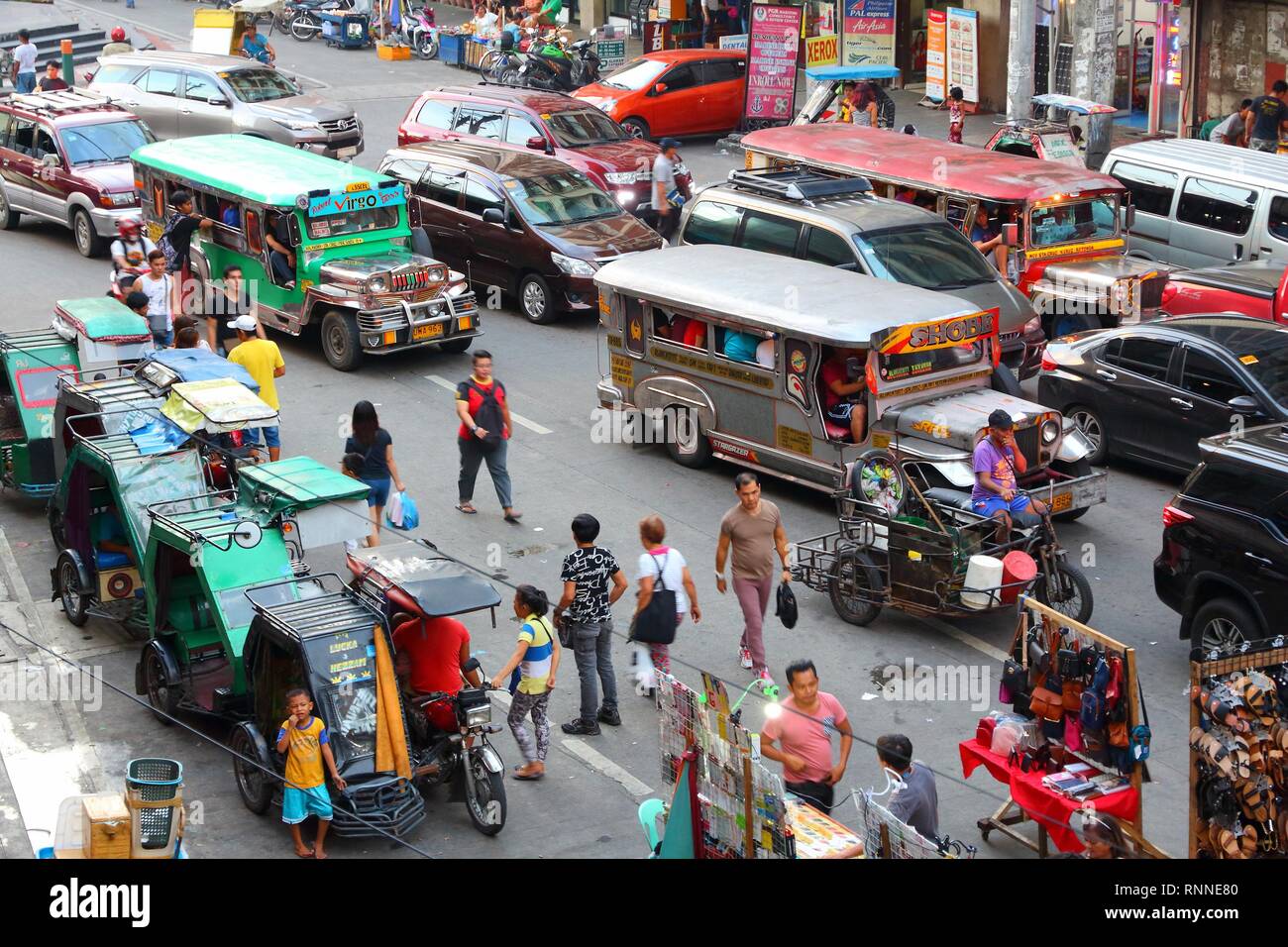 Manila traffic hi-res stock photography and images - Alamy