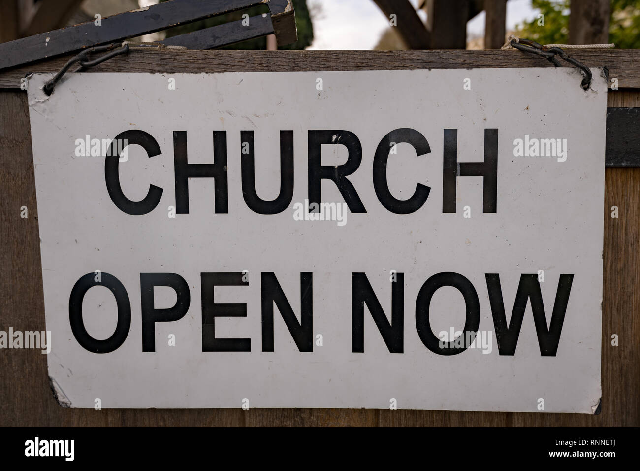 The church is now open sign hi-res stock photography and images - Alamy