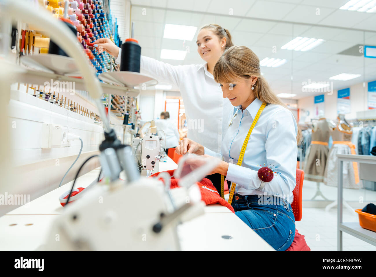Sewing machine tailors shop in hi-res stock photography and images - Alamy