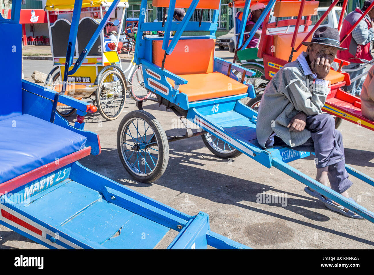 Madagascar rickshaw taxi hi-res stock photography and images - Alamy