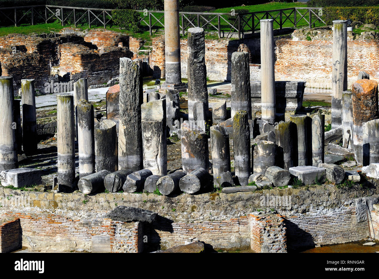 City of pozzuoli hi-res stock photography and images - Alamy