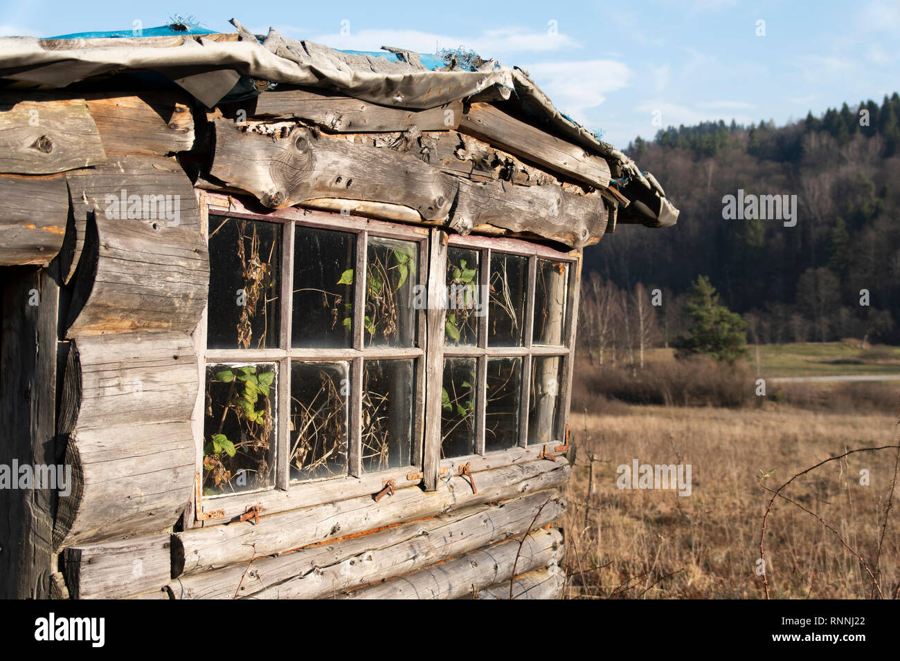 Old shepherds hut hi-res stock photography and images - Alamy