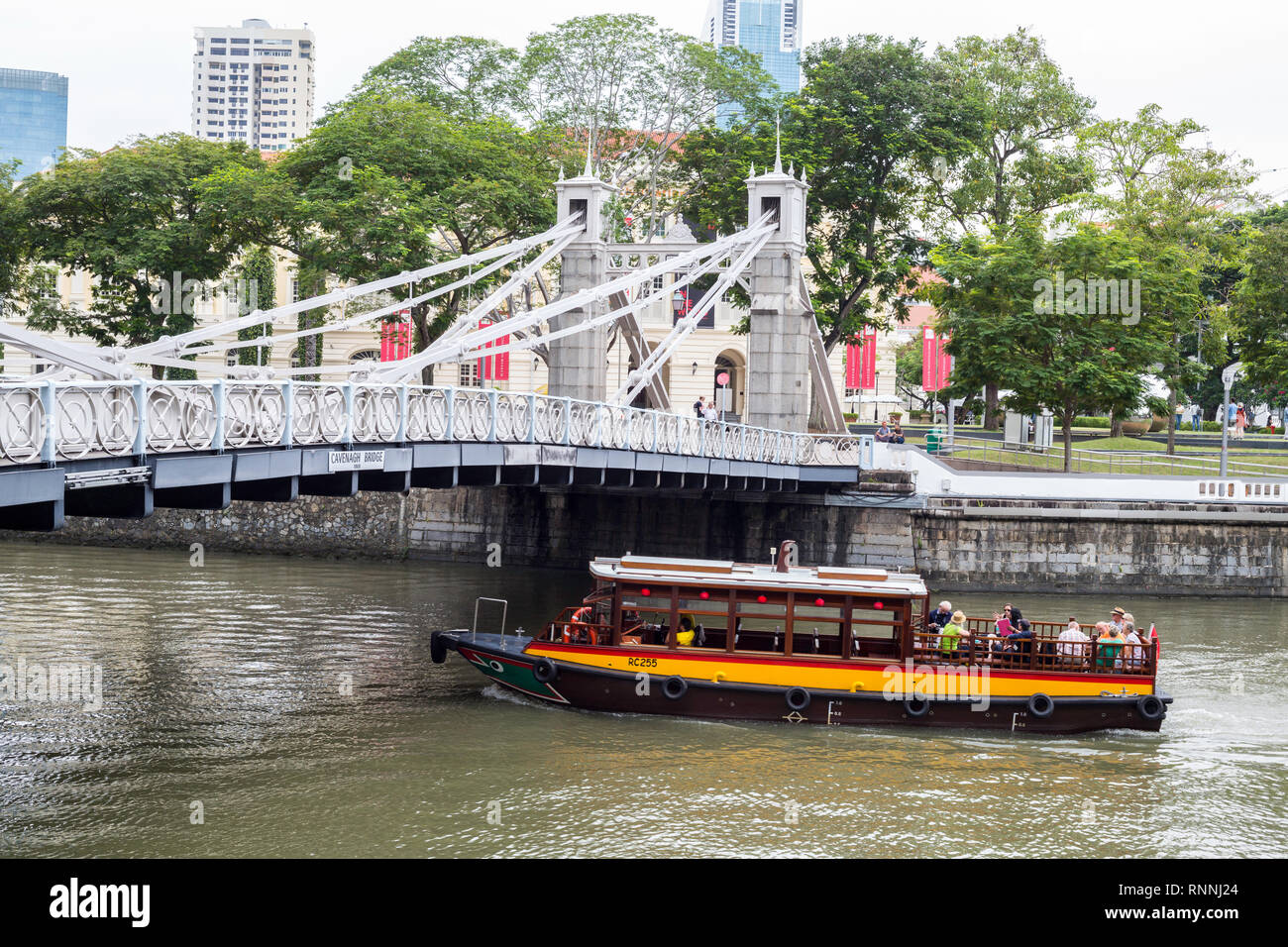 Cavenagh Bridge over Singapore River, 1870, Singapore Stock Photo - Alamy