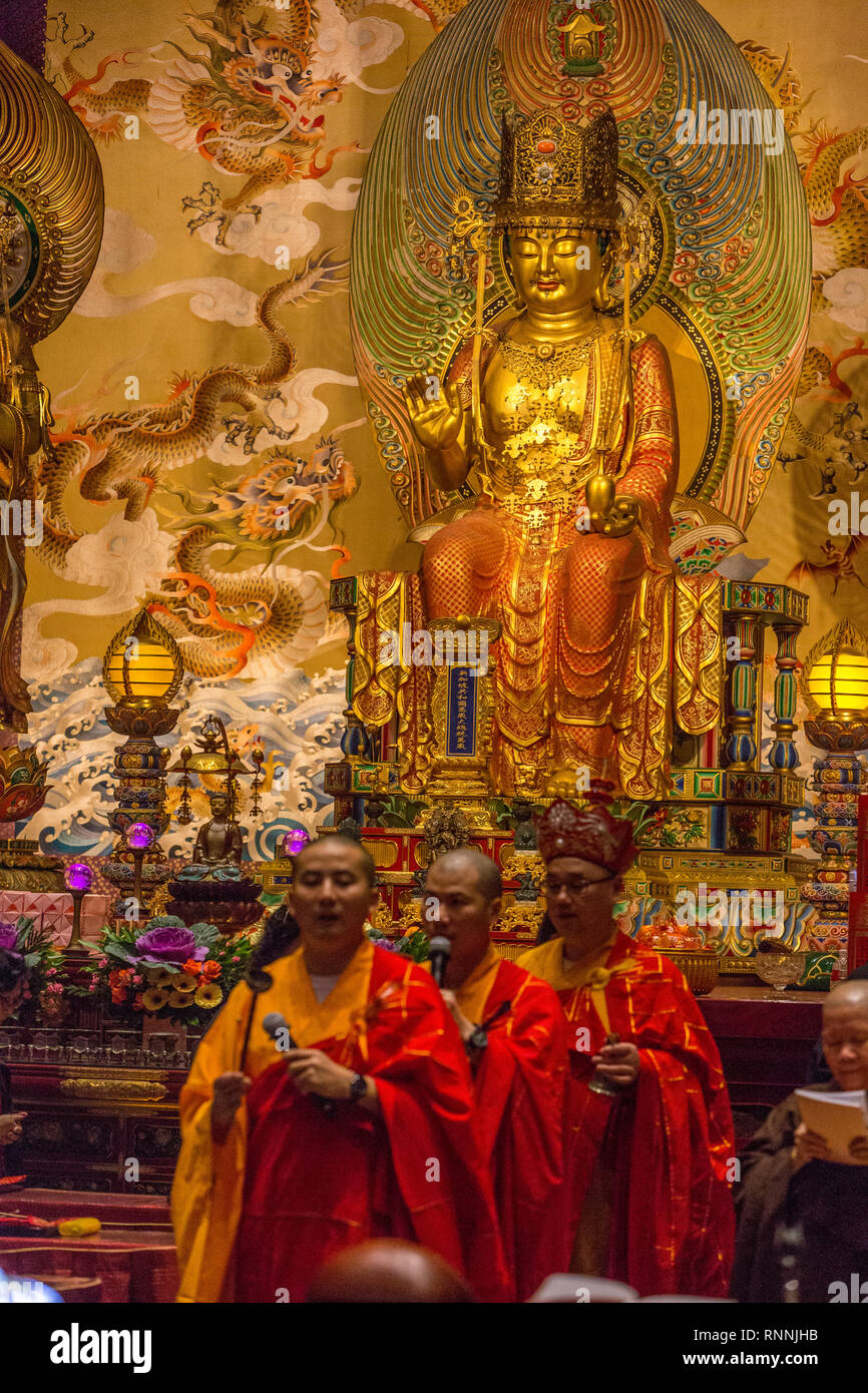 Buddhist Monks Performing a Ritual in Main Prayer Hall, Buddha Tooth ...