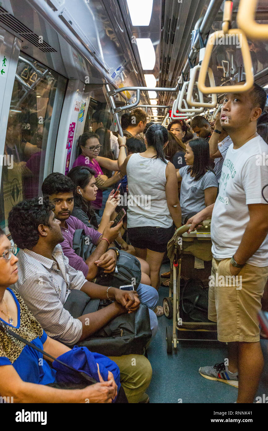 Singapore, MRT Mass Rapid Transit, Passengers in Rush Hour Stock Photo ...