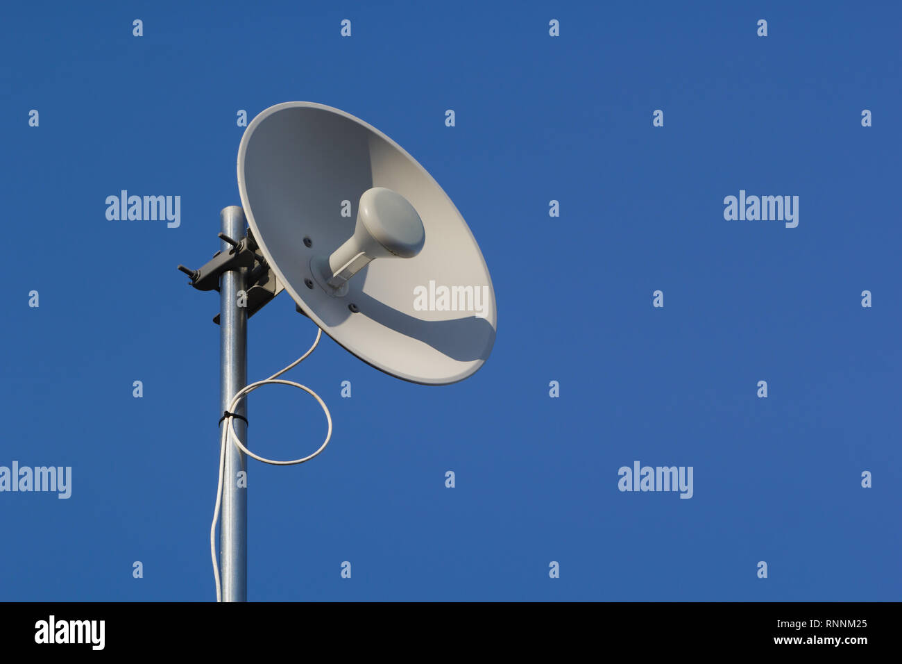 Wireless broadband antenna hi-res stock photography and images - Alamy