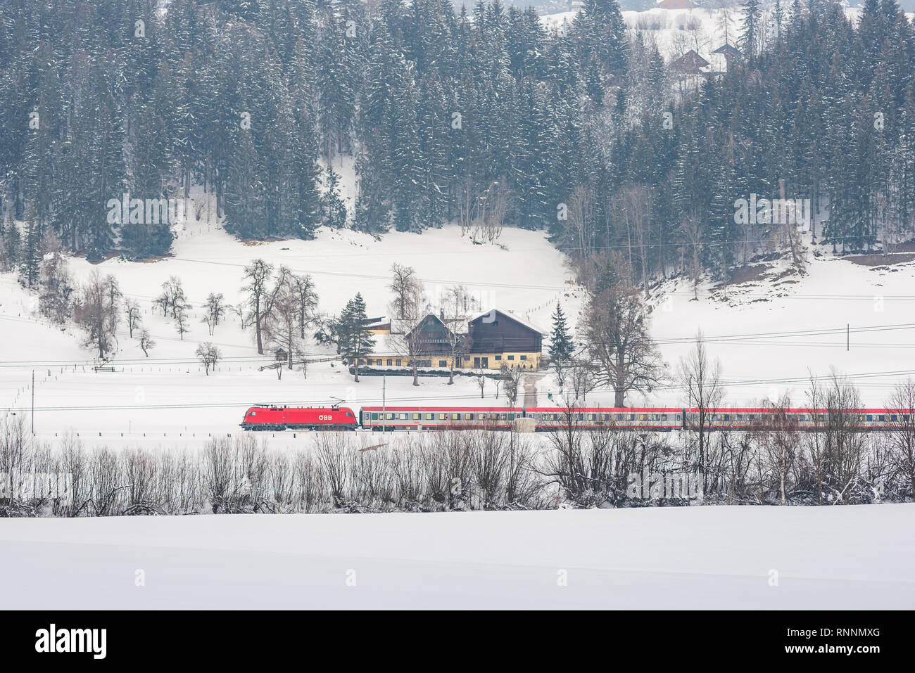 Obb train austria hi-res stock photography and images - Alamy