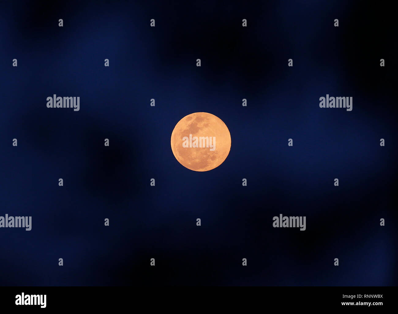 Full blood moon hi-res stock photography and images - Alamy