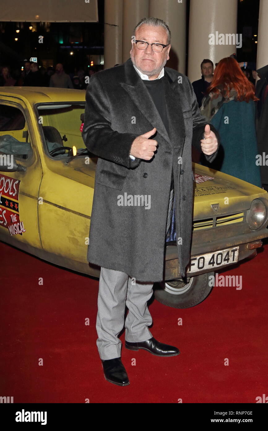 Ray winstone 2019 hi-res stock photography and images - Alamy