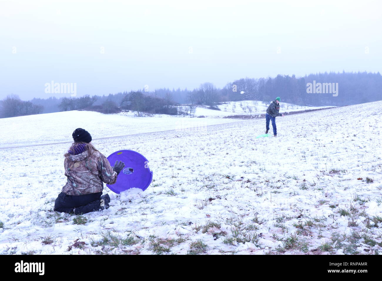 Snowball fight children hi-res stock photography and images - Alamy