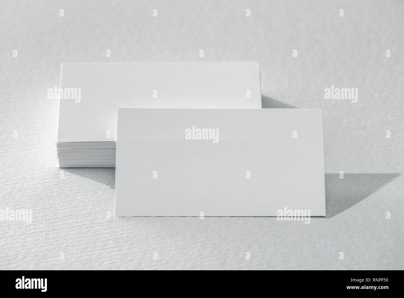 Empty cards hi-res stock photography and images - Alamy