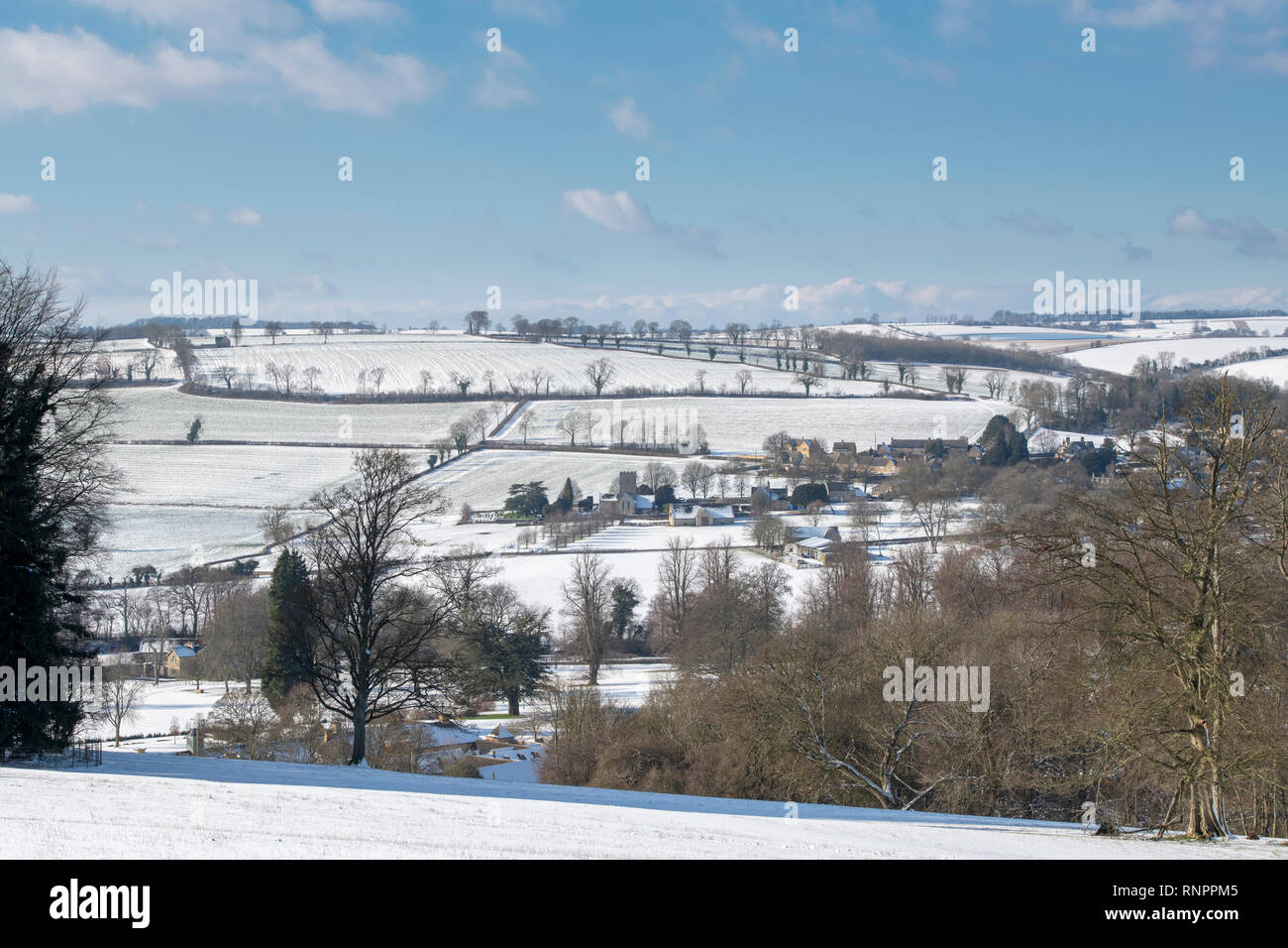 Guiting Power in the winter snow. Guiting Power, Cotswolds ...