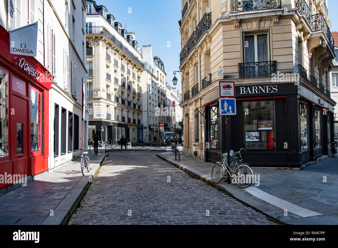 Typical french street hi-res stock photography and images - Alamy