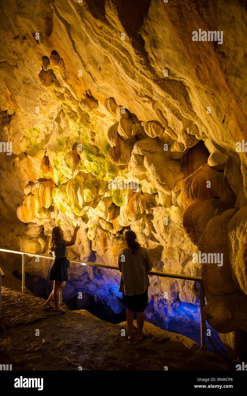 Canyon cave hi-res stock photography and images - Alamy