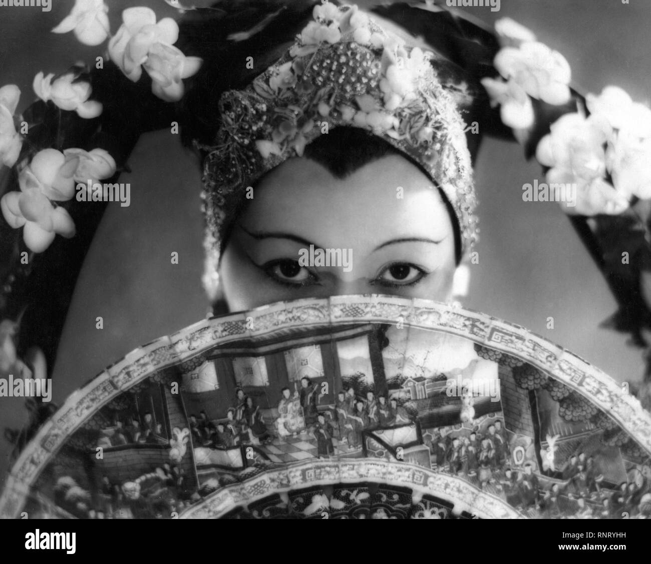 Chinese american actress hi-res stock photography and images - Alamy